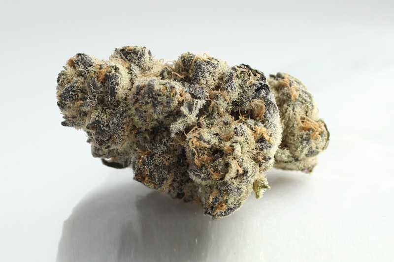 CanDoc canymed BC 28/1: Diesel Crisp | Grünhon Cannabis Plattform